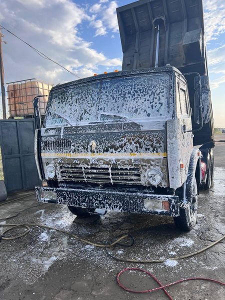 Kamaz Samsaval Yangi Metan gaz Realni klent TEL qilsin iltimos