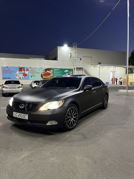 Lexus LS460 Зор холатда