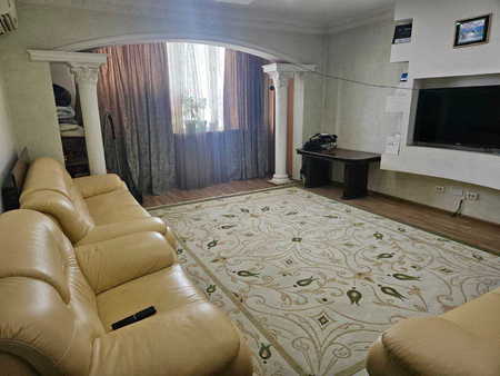 Продается квартира, 3 комнаты, 5й из 9ти (167828)