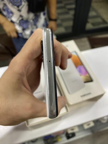 Срочно! Samsung Galaxy A32, White, Veitnam