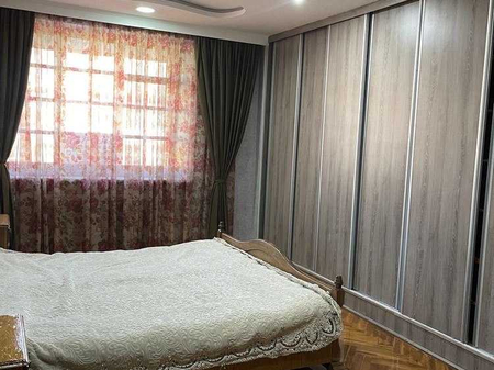 Срочно продается 3/4/4 квартира на Ц-1  80 кв.м  Ор-р: кафе Бон