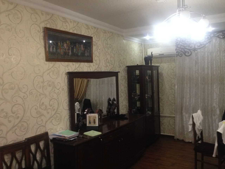 Шахристанская продаётся своя квартира 4(5) ком/6 этаж/  100 м2.