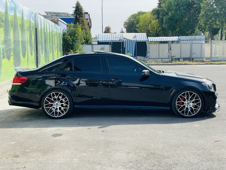 Mercedes Benz W212 E550 Brabus