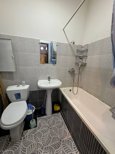 Sergili 3 A yo’l yuzida 2 xona sotiladi