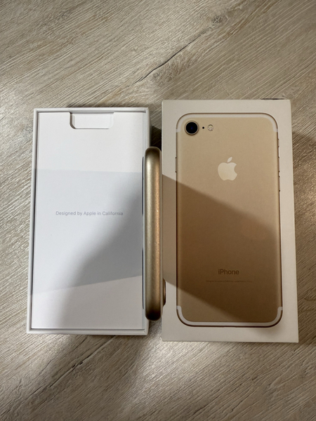 iPhone 7 32 GB Gold