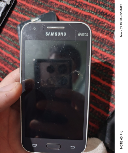 Samsung Galaxy j100
