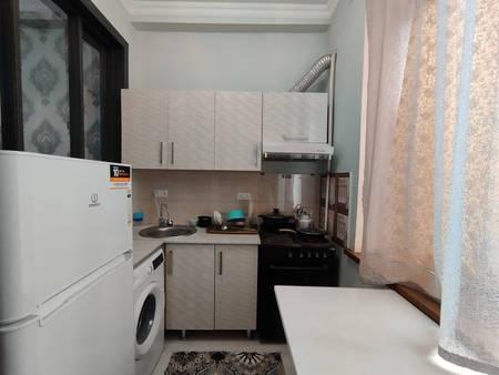 Срочно Сдаётся 1 комнатная переделанная 2 ком Новостройке! 300$