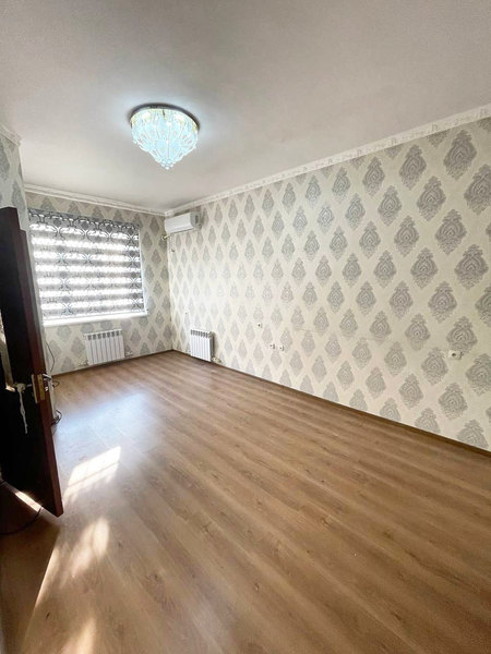 Квартира Арзон нархга срочно сотилади своя без маклер