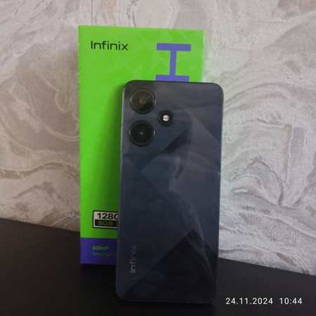 Infinix hot 30I 128GB 8GB