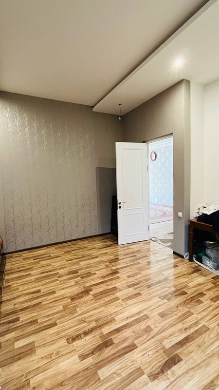 2.75 сотик 1 қаватли 4 хонали участка, 1та кухня, 1 та хол, 4 та сан у
