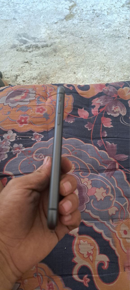Iphone 11 yaxshi holatda