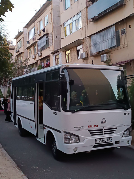 Isuzu 21 Sotiladi