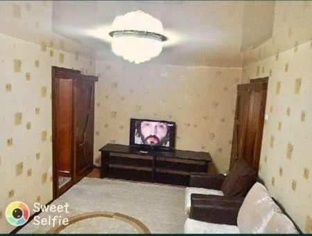 Горгазда жойлашган 2 хонали квартира ижарага берилади
