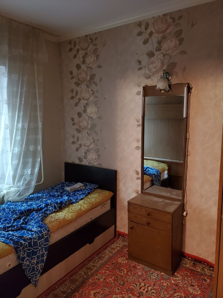 Продается галерейка Юнусабад 18, 1в2/2/4