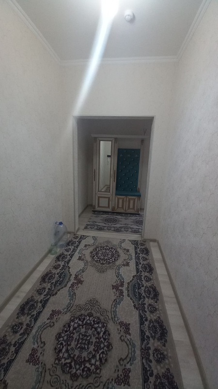 Hamma sharoiti bilan Tash.obl Toy tepa 2 xonali kvartira 72 kv
