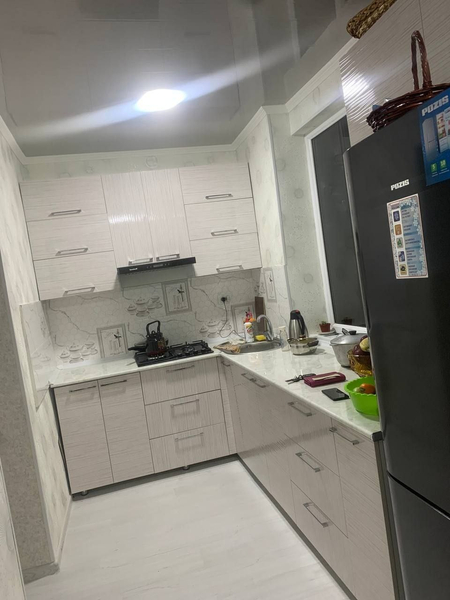 Продам квартиру в Мирзо Улугбек район Максим Горький 5/5/2 70кв