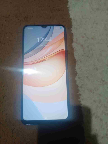 VIVO Y 53 S 8+4/128 gb