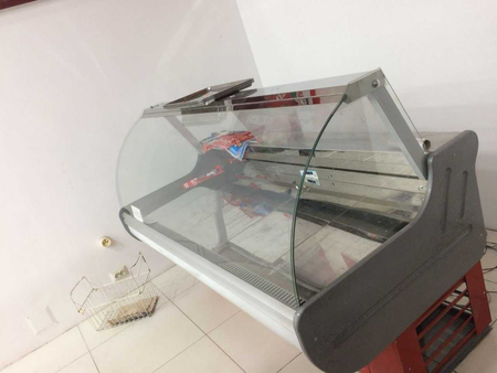 Продается холодильник Эмбарго