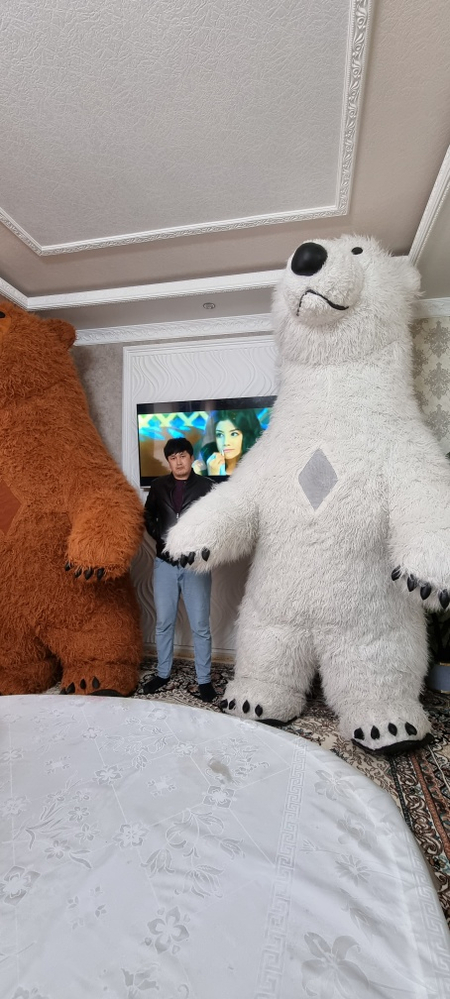 3.5 metirlik gigant ayiqlar