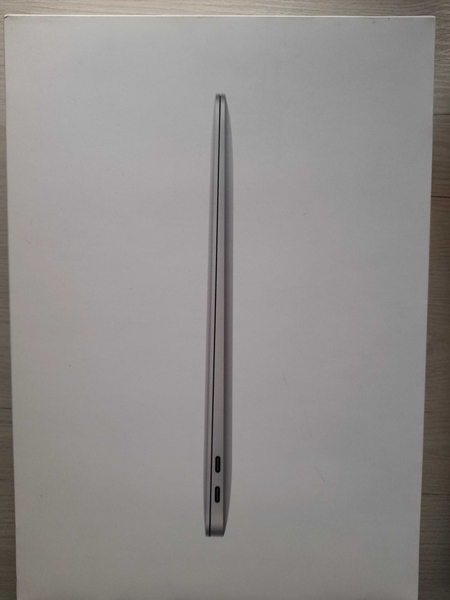Продаю нетбук APPLE