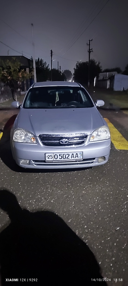 Lacetti mexanika 1.6 mator sotiladi yili 2005
