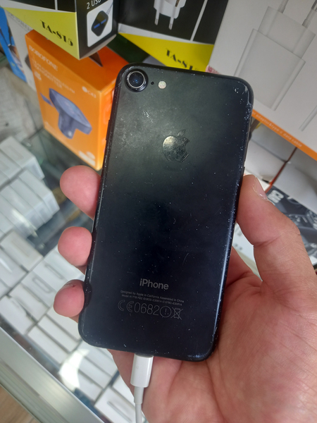 Iphone7 ideal olib ishlatsa bòldi