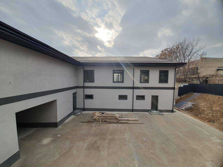 Паркентский, Шампанский завод, 800 м2 с ремонтом