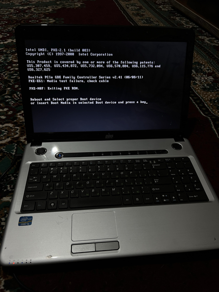 Nootbook sotiladi core I3