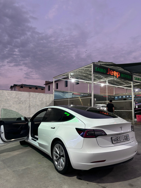 Tesla 3 dual motor