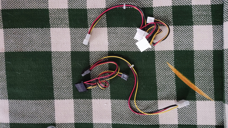 Разветвитель vga 1+2 , 2 по 6пин и 8пин возможен обмен !