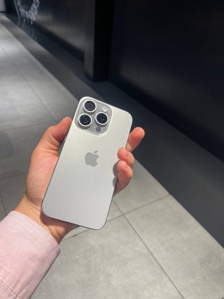 Iphone 15 pro srochna