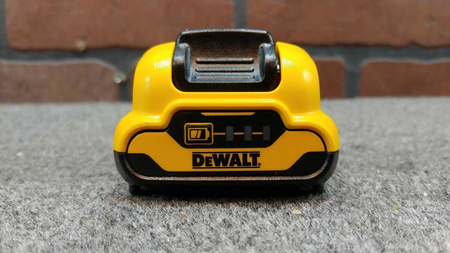Аккумуляторная батарея DEWALT DCB122 2.0 Ah 12V MAX