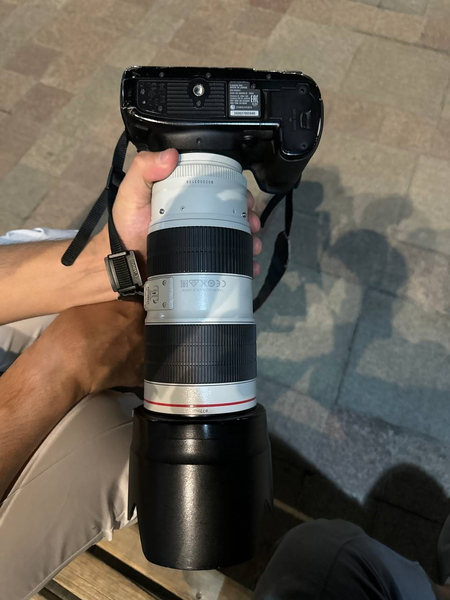 Canon Mark lV xolati yaxshi karopka dakument bor Obigtiv 70/200 lll pa
