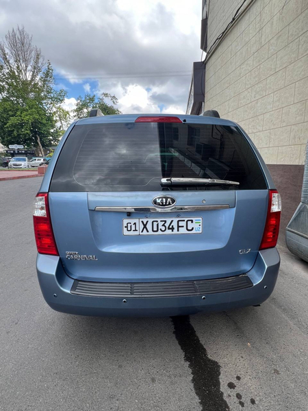 Kia karnival 2.9 turbo 2006 yurishi idiyal aybi yoq