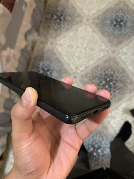 Redmi 12 4/128 gb srochni sotiladi