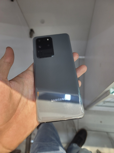 Samsung S20 ultra 12/256G steklosi sniq