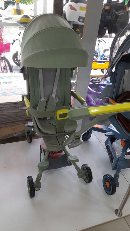 Transformer Dron kolyaskalar Muzikalari bor
Sidenyasi yotadigan va o't