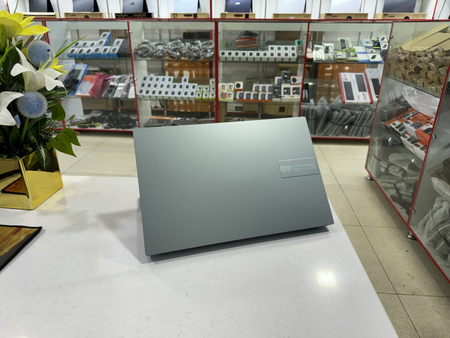 Asus vivobook core i3 13 avlod ozro ishlatilgan arzon narxda