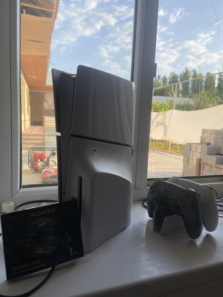 PlayStation 5 slim diskovodli