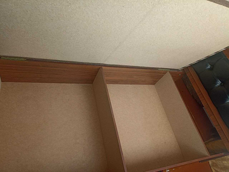 bir kishilik kravat sotiladi
