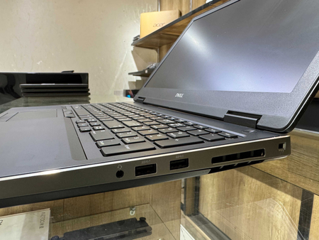 DELL Precision Intel Core i7-8850H озу16гб 256ssd Nvidio Quadro P2000