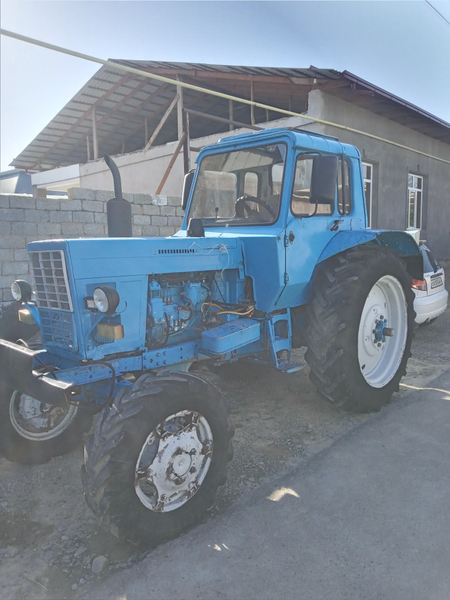 Traktor mtz 82.1
