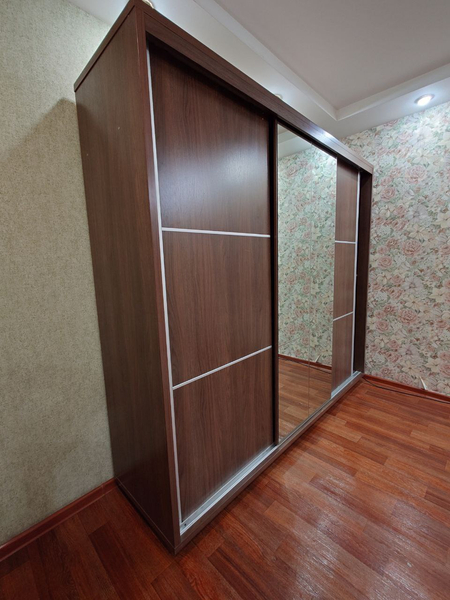 продам шкаф купе в идиальному состояниия