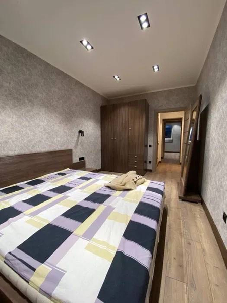 Р/Яккас Бобура 4/7/9 пл 90 м2 не торец ор/р РОВД