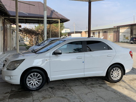 Chevrolet Cobalt срочна сотилади?