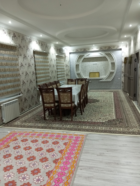 Oq tosh dacha (quyoshga yaqin joylashgan)