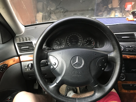 Продается своя Mercedes-Benz E 240 w211