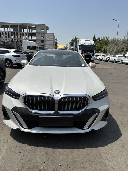 Bmw i5 edrive35L M sport