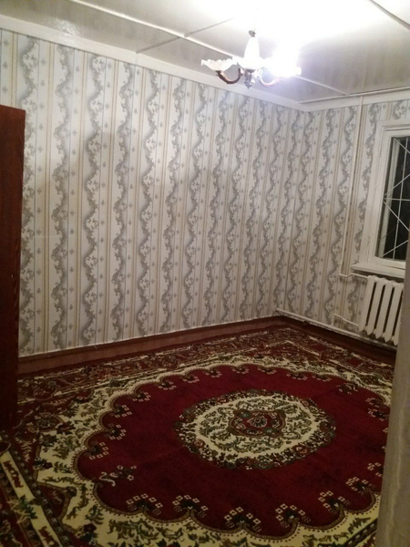 Продам спутник5 2ком 2этаж 2этажки дом деревянный среднее состояние