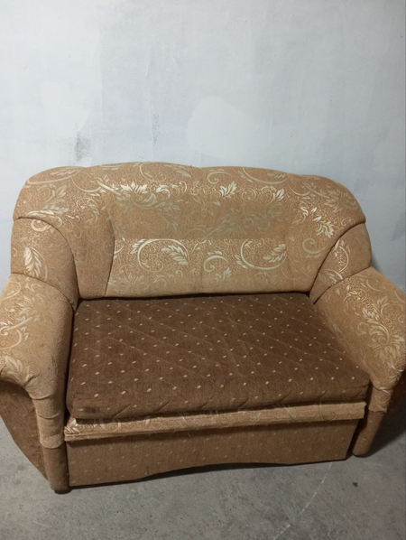 Срочно продам раскладной диван